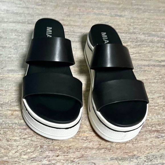 MIA | Shoes | Mia Open Toe Platform Sandals | Poshmark